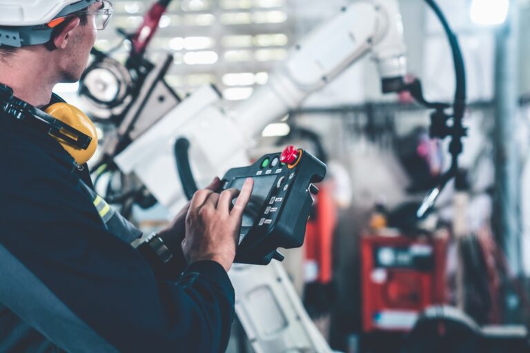 Worker Guidance: Transforming Manufacturing Excellence - Rhino Tool House